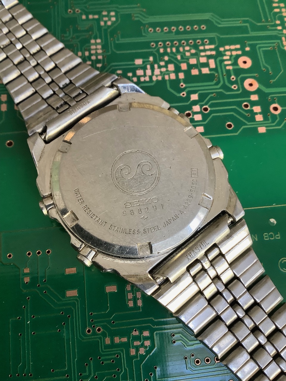 SEIKO - A229-5050 - Sports - Vintage Digital Watch - Digital-Watch.com