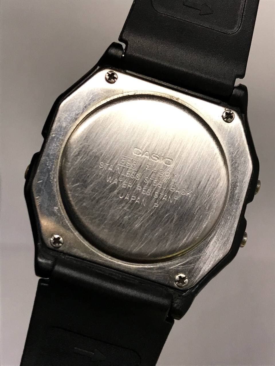 CASIO - Casio F-98WC - Digital - Vintage Digital Watch - Digital-Watch.com