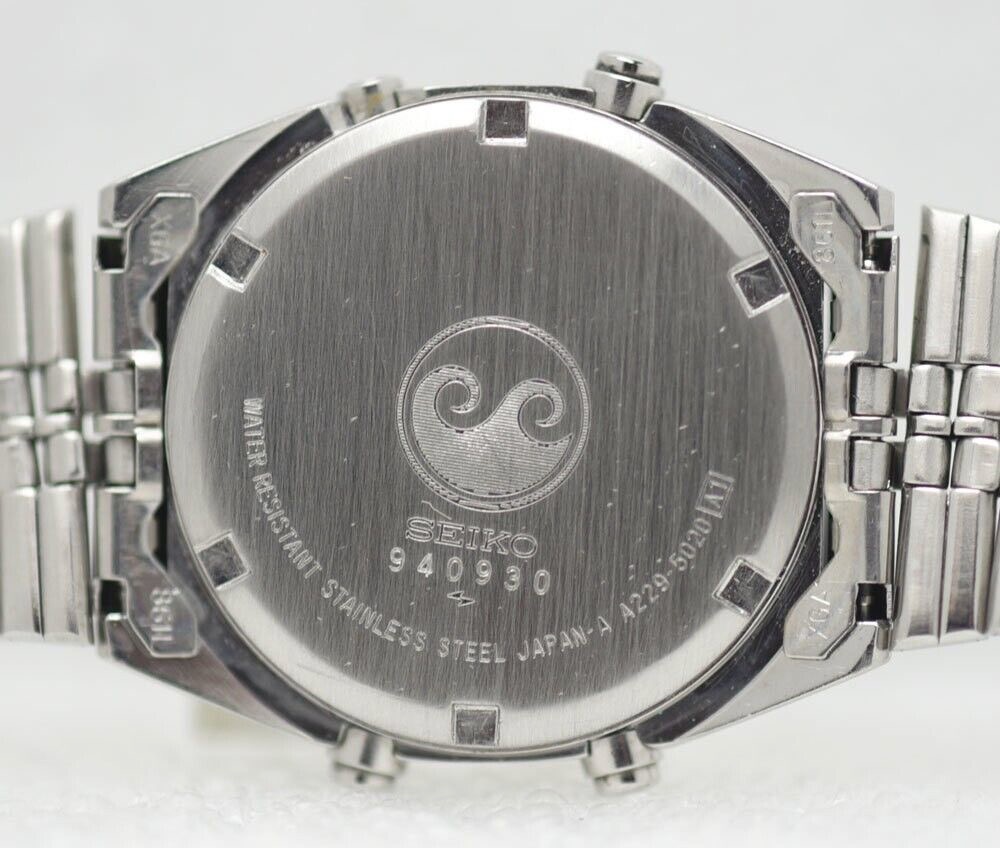 SEIKO - A229-5020 - Sports - Vintage Digital Watch - Digital-Watch.com