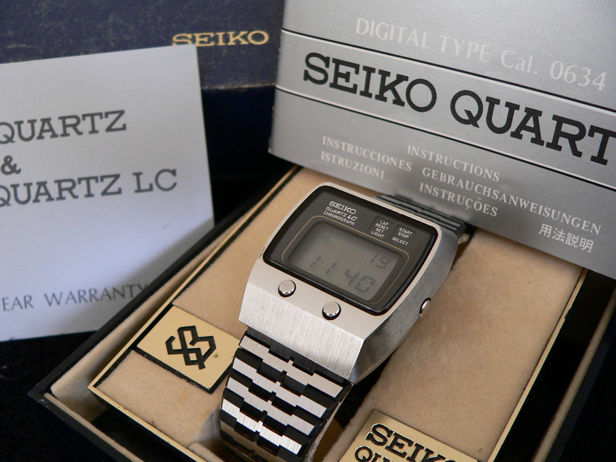 SEIKO - 0634-5019 - o-series - Vintage Digital Watch - Digital-Watch.com