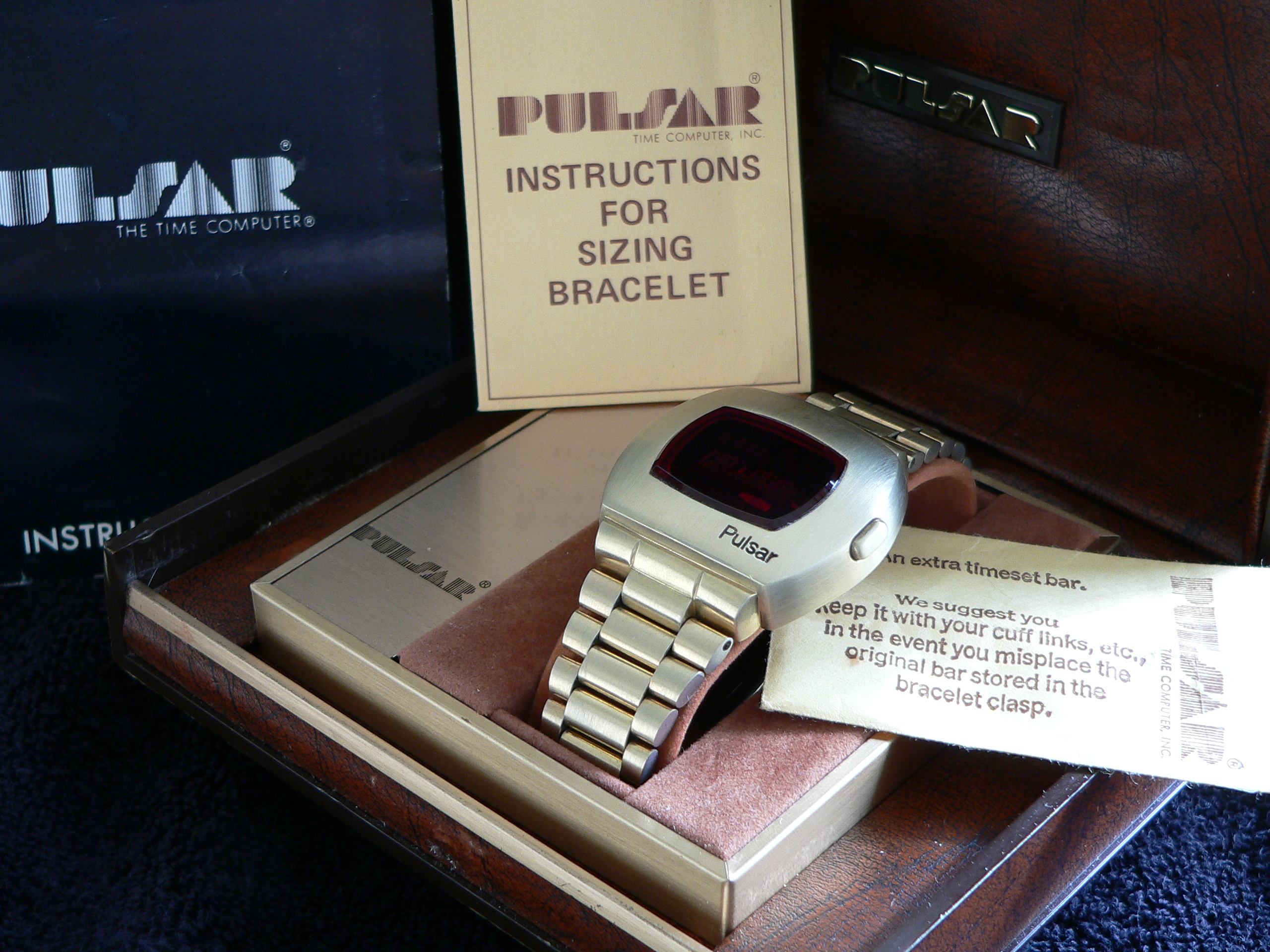 PULSAR - 2970 - LED - Vintage Digital Watch - Digital-Watch.com