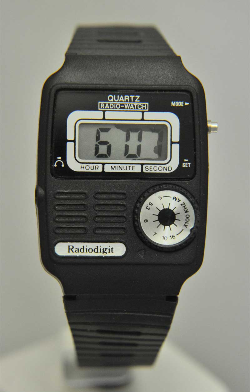 UNKNOWN - RadioDigit - Novelty - Vintage Digital Watch - Digital-Watch.com