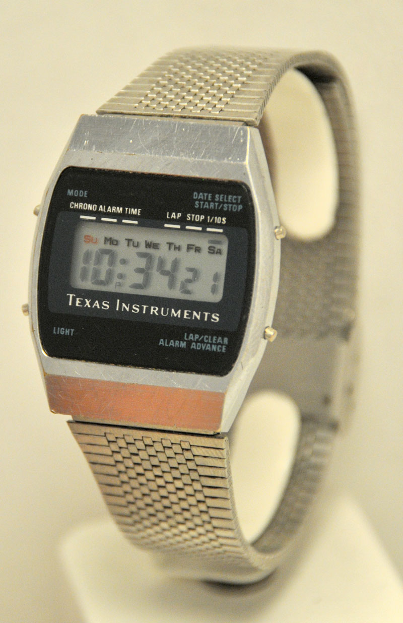 TEXAS INSTRUMENTS - M-220 - Digital - Vintage Digital Watch - Digital ...