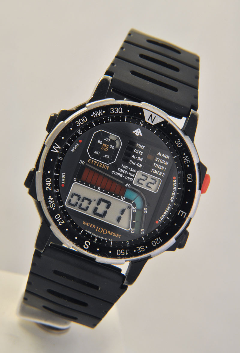 CITIZEN - D060-086970 - Sports - Vintage Digital Watch - Digital-Watch.com