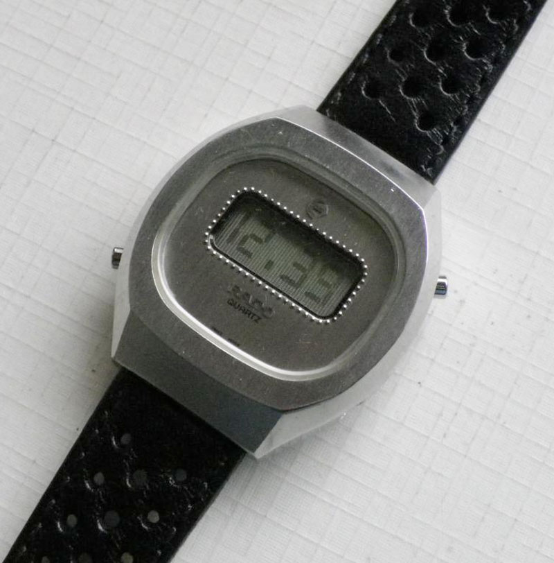 RADO - Quartz - Digital - Vintage Digital Watch - Digital-Watch.com