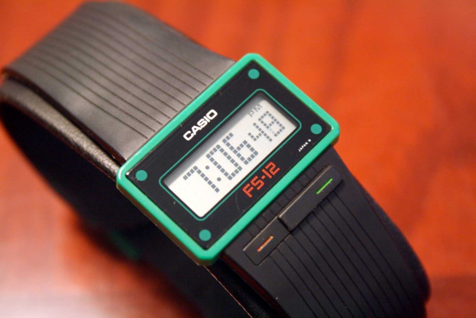 CASIO - FS-12 - f-series - Vintage Digital Watch - Digital-Watch.com