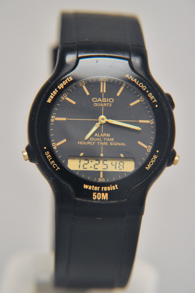 CASIO - AW-30 - Digi-Ana - Vintage Digital Watch - Digital-Watch.com