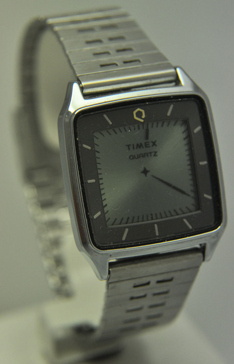TIMEX - quartz - DigitalHands - Vintage Digital Watch - Digital-Watch.com
