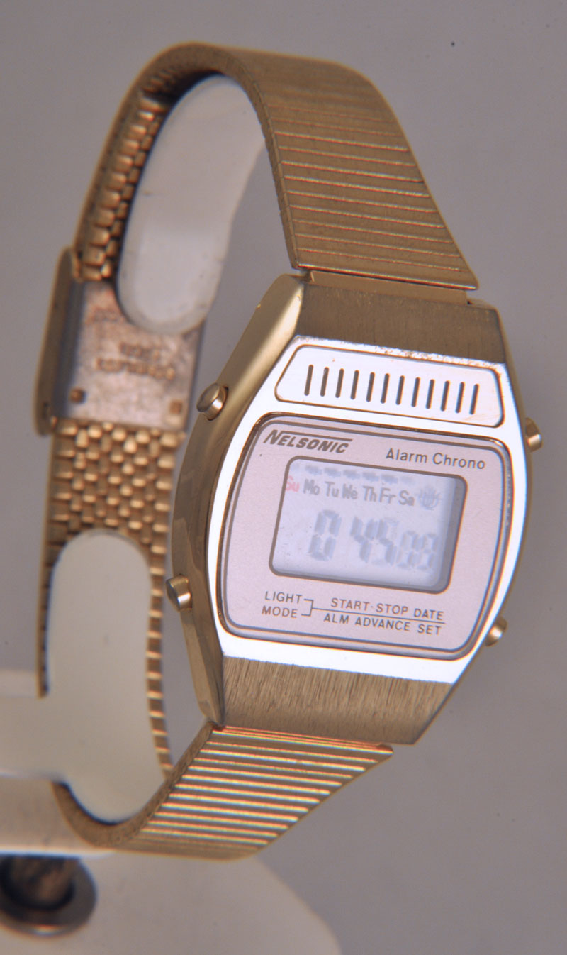 NELSONIC - Alam Chrono - Ladies - Vintage Digital Watch - Digital-Watch.com