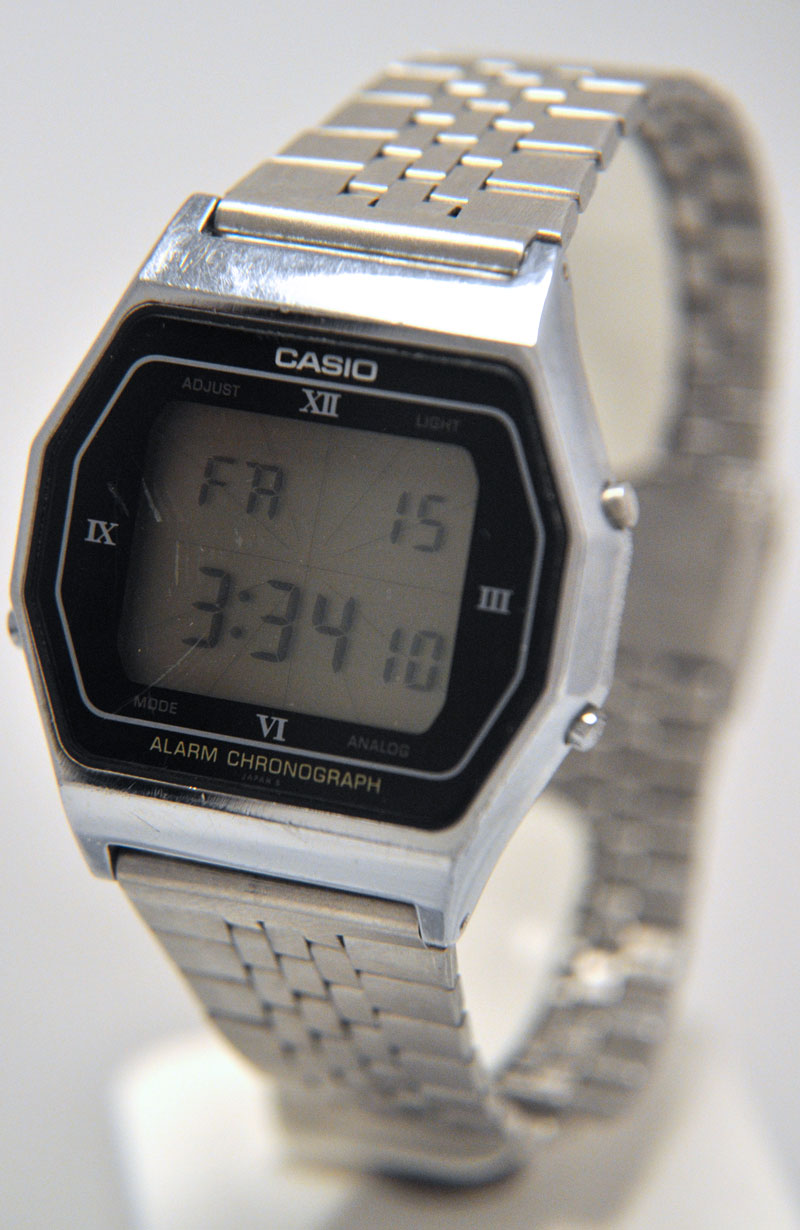 CASIO - AA-86 - DigitalHands - Vintage Digital Watch - Digital-Watch.com