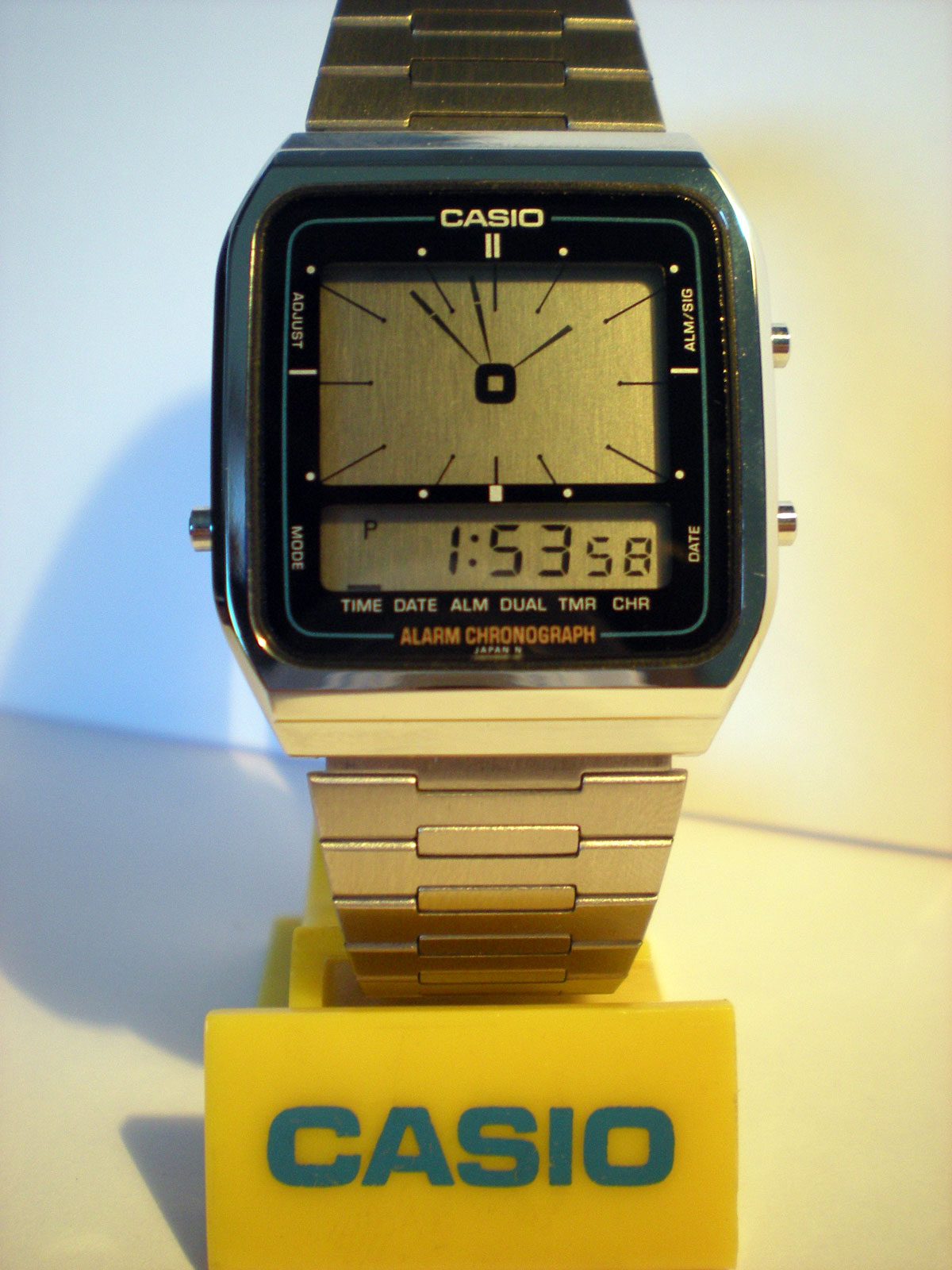 CASIO - AE-71 - a-series - Vintage Digital Watch - Digital-Watch.com