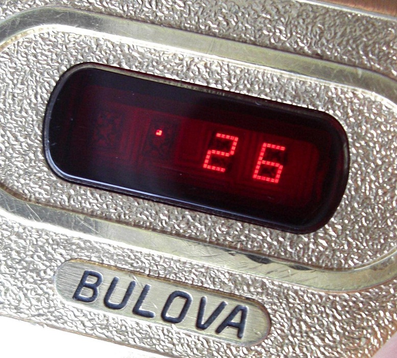 BULOVA - Big Block - LED - Vintage Digital Watch - Digital-Watch.com