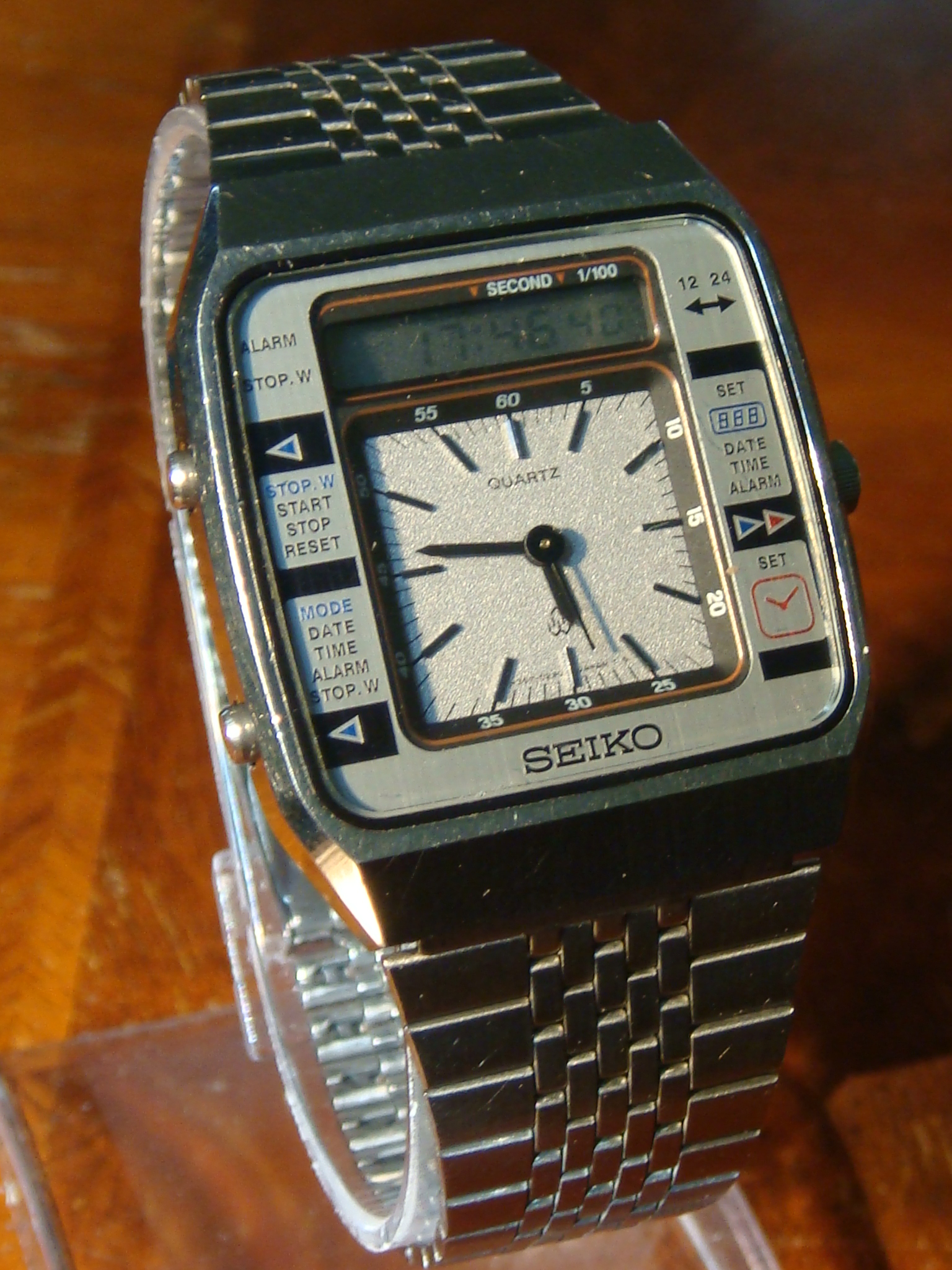 SEIKO - H357 518A - Digital - Vintage Digital Watch - Digital-Watch.com