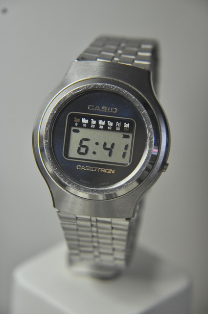 CASIO - 15-502 - Casiotron - Vintage Digital Watch - Digital-Watch.com