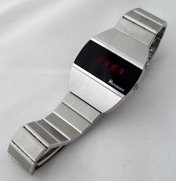 MICROQUARTZ - 29-898 - LED - Vintage Digital Watch - Digital-Watch.com