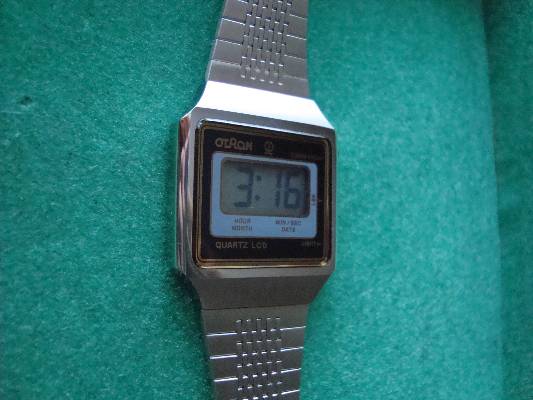 OTRON - QUARTZ - Digital - Vintage Digital Watch - Digital-Watch.com